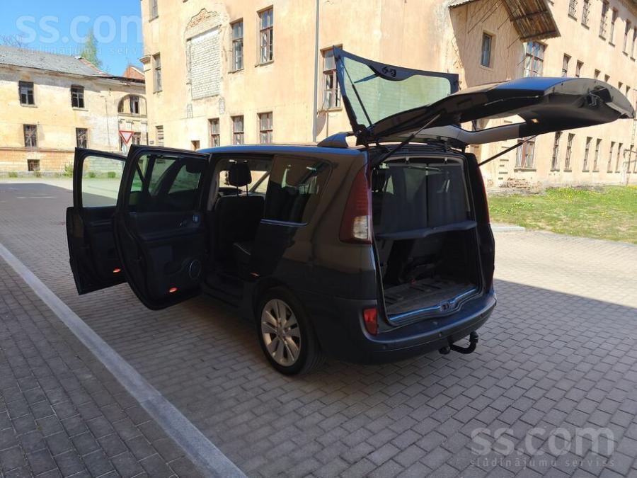 Grey Renault grand-espace 2013 in Daugavpils, with an engine capacity of 2.00 L and mileage of 205 thousand km for 6550 €, photo 23 on AUTOMOTO.COM.LV