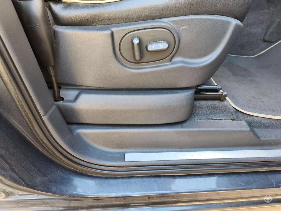 Grey Renault grand-espace 2013 in Daugavpils, with an engine capacity of 2.00 L and mileage of 205 thousand km for 6550 €, photo 31 on AUTOMOTO.COM.LV