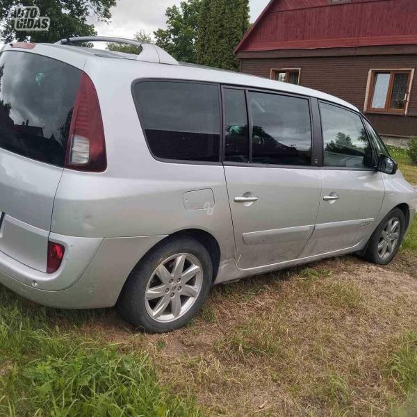 Pelēks Renault grand-espace 2011 Klaipėda, ar dzinēja tilpumu 2.00 L un nobraukumu 355 tūkst. km par 1750 €, foto 6 vietnē AUTOMOTO.COM.LV