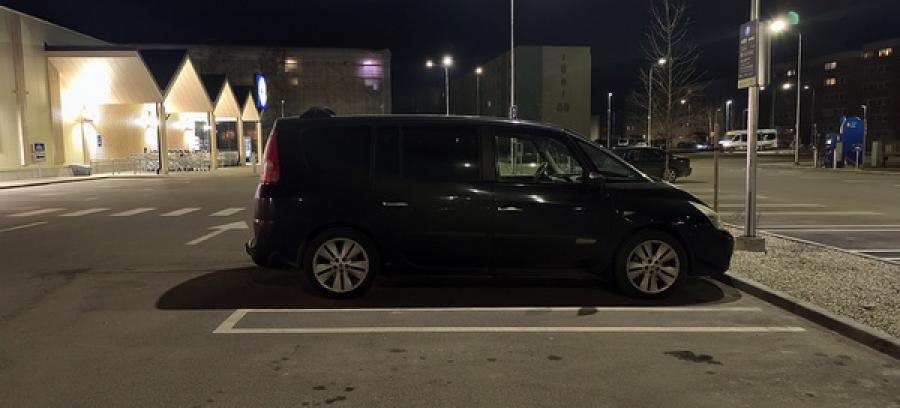 Renault grand-espace 2005 Veru, ar dzinēja tilpumu 2.20 L un nobraukumu 240 tūkst. km par 2899 €, foto 3 vietnē AUTOMOTO.COM.LV