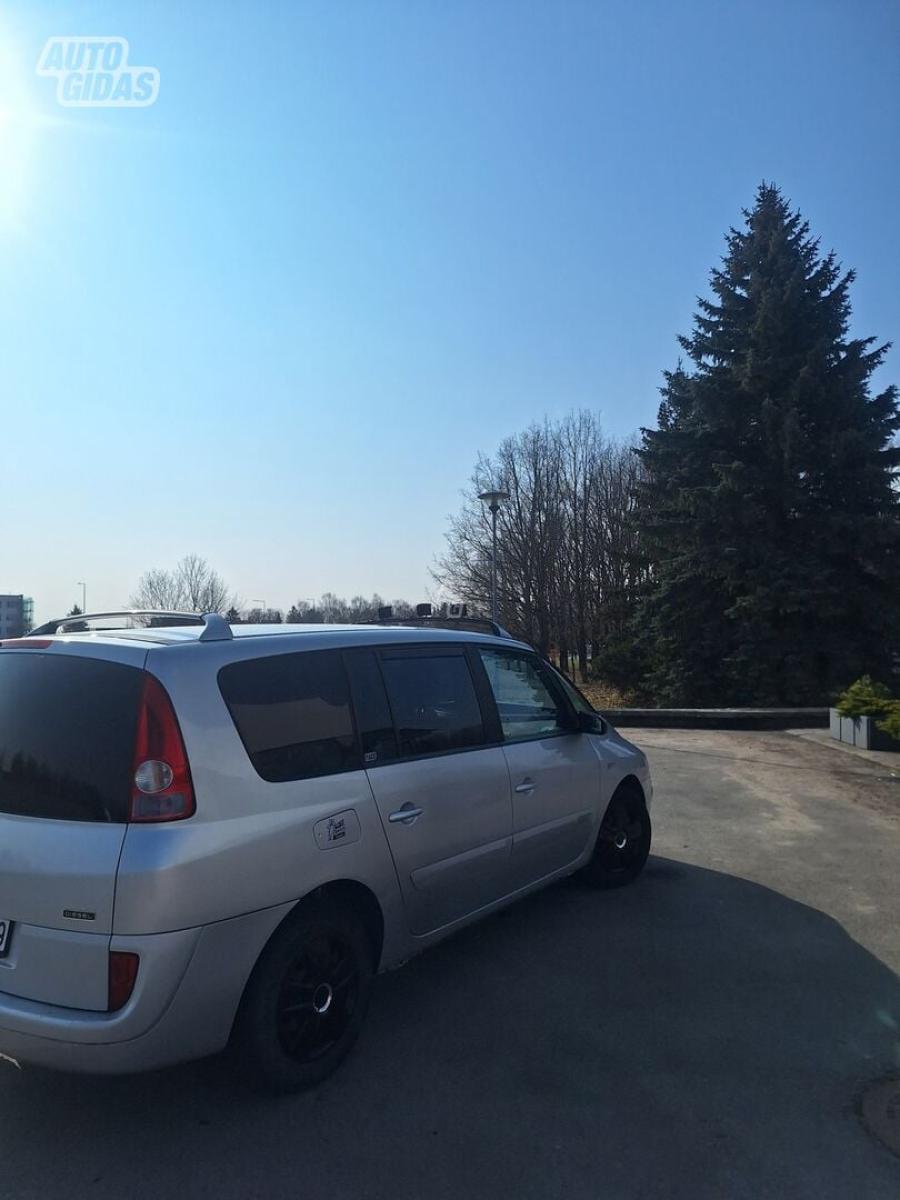 Renault grand-espace 2005 Alīta, ar dzinēja tilpumu 1.90 L un nobraukumu 277 tūkst. km par 1790 €, foto 9 vietnē AUTOMOTO.COM.LV