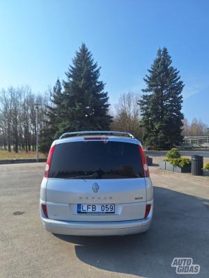 Renault grand-espace 2005 Alīta, ar dzinēja tilpumu 1.90 L un nobraukumu 277 tūkst. km par 1790 €, foto 10 vietnē AUTOMOTO.COM.LV
