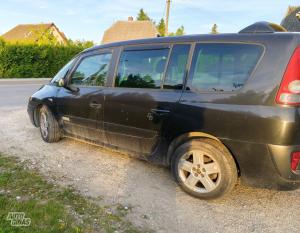 Renault grand-espace 2005 in Kelme, with an engine capacity of 2.20 L and mileage of 30 thousand km for 450 €, photo 4 on AUTOMOTO.COM.LV