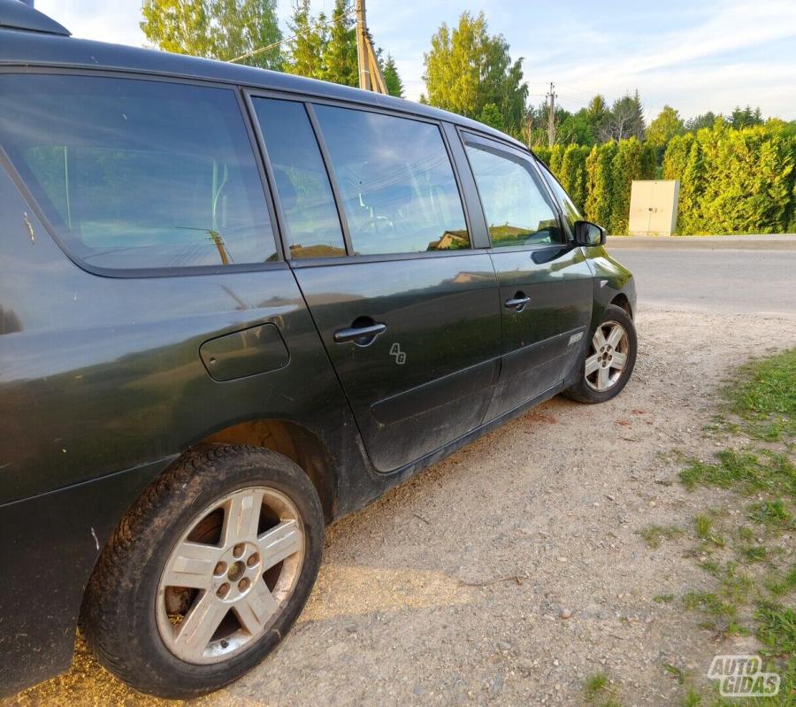 Renault grand-espace 2005 in Kelme, with an engine capacity of 2.20 L and mileage of 30 thousand km for 450 €, photo 5 on AUTOMOTO.COM.LV