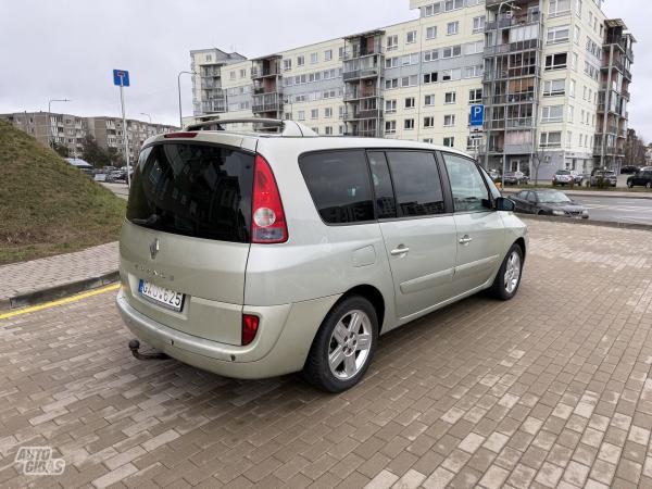 Renault grand-espace 2006 Viļņa, ar dzinēja tilpumu 2.20 L un nobraukumu 240 tūkst. km par 650 €, foto 3 vietnē AUTOMOTO.COM.LV