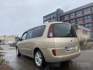 Renault grand-espace 2007 Rīga, ar dzinēja tilpumu 3.00 L un nobraukumu 225 tūkst. km par 3800 €, foto 3 vietnē AUTOMOTO.COM.LV