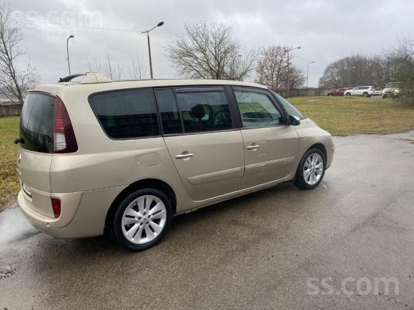 Renault grand-espace 2007 in Riga, with an engine capacity of 3.00 L and mileage of 225 thousand km for 3800 €, photo 5 on AUTOMOTO.COM.LV