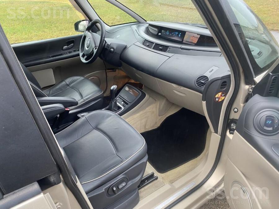 Renault grand-espace 2007 Rīga, ar dzinēja tilpumu 3.00 L un nobraukumu 225 tūkst. km par 3800 €, foto 11 vietnē AUTOMOTO.COM.LV