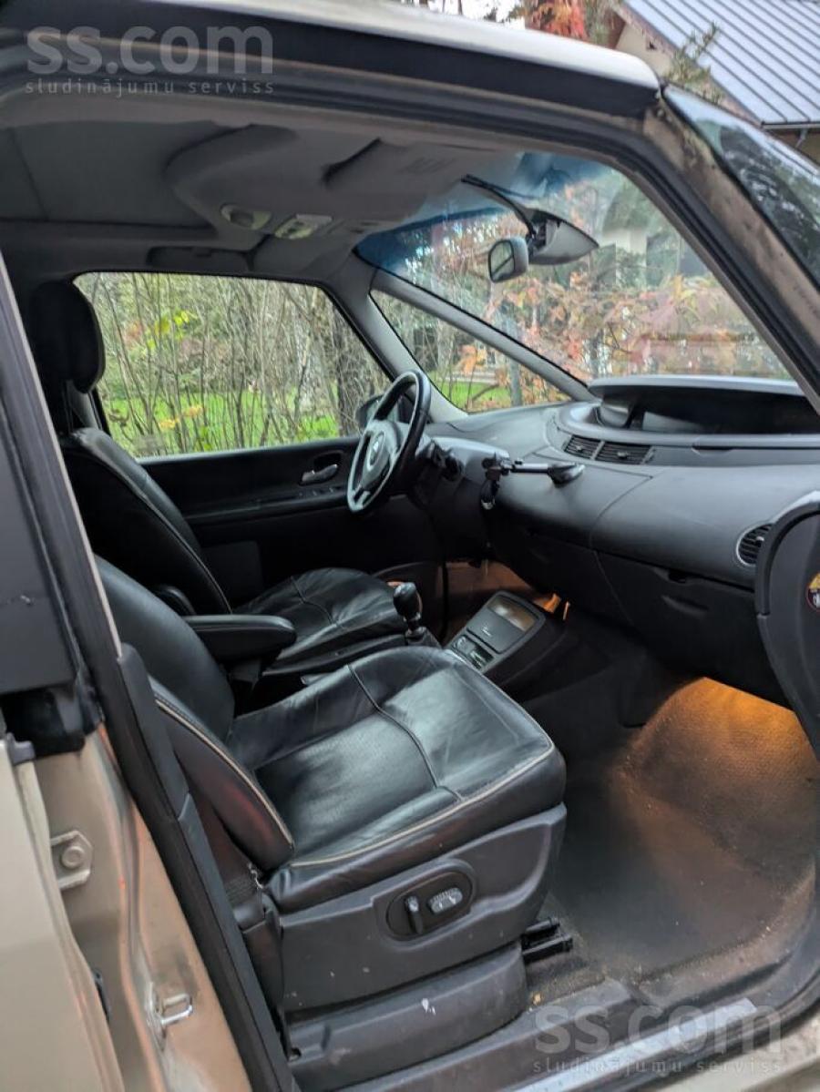 Renault grand-espace 2008 Rīga, ar dzinēja tilpumu 2.00 L un nobraukumu 413 tūkst. km par 3700 €, foto 4 vietnē AUTOMOTO.COM.LV