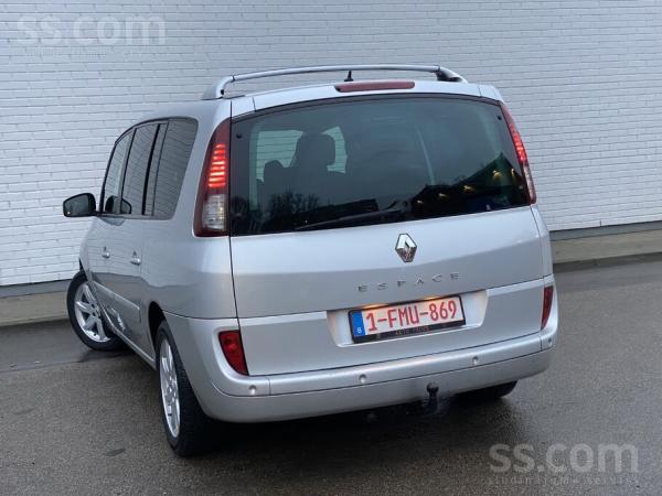 Renault grand-espace 2010 in Riga, with an engine capacity of 2.00 L and mileage of 290 thousand km for 4750 €, photo 4 on AUTOMOTO.COM.LV