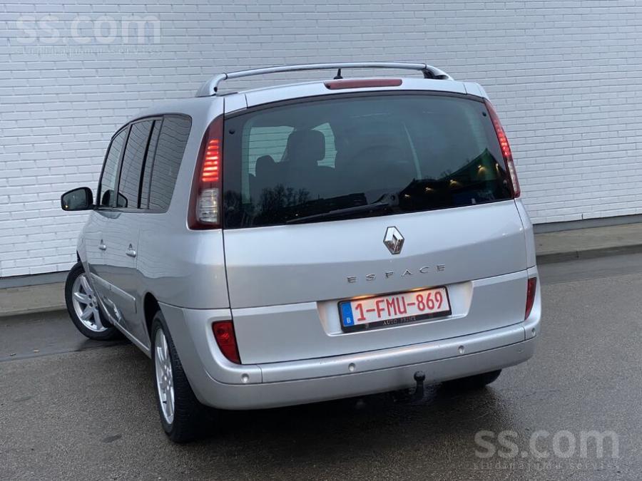 Renault grand-espace 2010 Rīga, ar dzinēja tilpumu 2.00 L un nobraukumu 290 tūkst. km par 4750 €, foto 4 vietnē AUTOMOTO.COM.LV