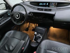 Renault grand-espace 2010 Rīga, ar dzinēja tilpumu 2.00 L un nobraukumu 290 tūkst. km par 4750 €, foto 14 vietnē AUTOMOTO.COM.LV