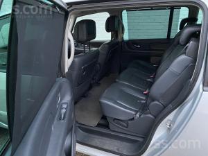 Renault grand-espace 2010 Rīga, ar dzinēja tilpumu 2.00 L un nobraukumu 290 tūkst. km par 4750 €, foto 19 vietnē AUTOMOTO.COM.LV