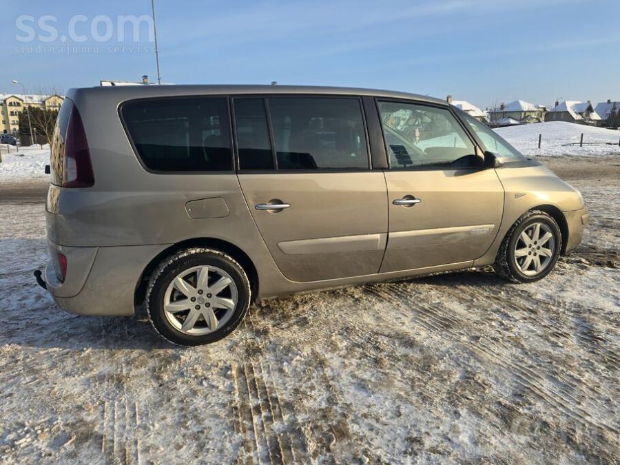 Renault grand-espace 2011 in Riga, with an engine capacity of 2.00 L and mileage of 350 thousand km for 4250 €, photo 6 on AUTOMOTO.COM.LV