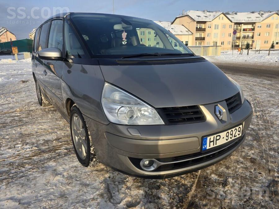 Renault grand-espace 2011 in Riga, with an engine capacity of 2.00 L and mileage of 350 thousand km for 4250 €, photo 9 on AUTOMOTO.COM.LV
