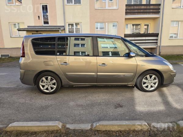 Renault grand-espace 2011 in Riga, with an engine capacity of 2.00 L and mileage of 0 thousand km for 3850 €, photo 7 on AUTOMOTO.COM.LV