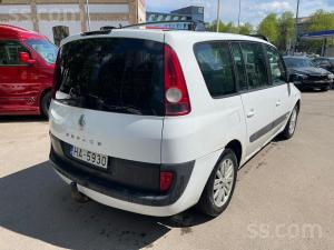 Balts Renault grand-espace 2004 Rīga, ar dzinēja tilpumu 2.20 L un nobraukumu 330 tūkst. km par 1300 €, foto 5 vietnē AUTOMOTO.COM.LV