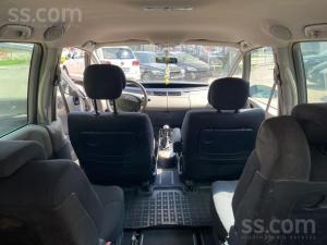 Balts Renault grand-espace 2004 Rīga, ar dzinēja tilpumu 2.20 L un nobraukumu 330 tūkst. km par 1300 €, foto 8 vietnē AUTOMOTO.COM.LV