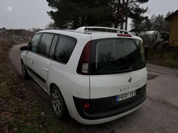 Balts Renault grand-espace 2007 Klaipėda, ar dzinēja tilpumu 2.00 L un nobraukumu 244 tūkst. km par 999 €, foto 3 vietnē AUTOMOTO.COM.LV