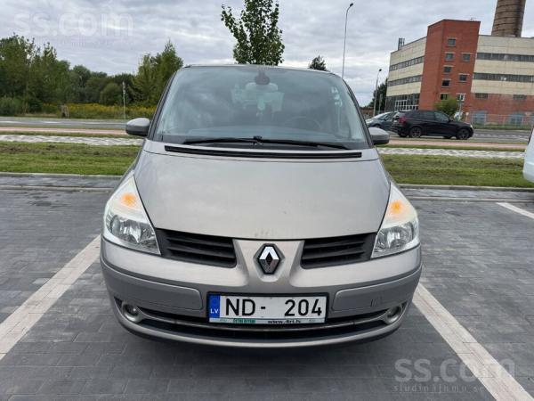 Yellow Renault grand-espace 2009 in Jelgava, with an engine capacity of 2.00 L and mileage of 303 thousand km for 2200 €, photo 3 on AUTOMOTO.COM.LV