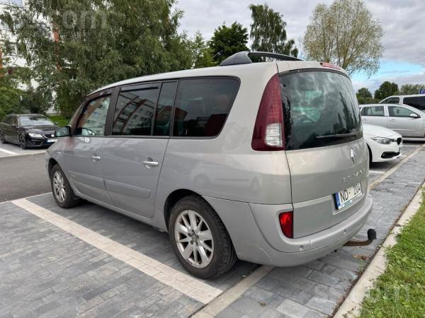 Yellow Renault grand-espace 2009 in Jelgava, with an engine capacity of 2.00 L and mileage of 303 thousand km for 2200 €, photo 7 on AUTOMOTO.COM.LV