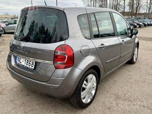 Pelēks Renault grand-modus 2011 Rīga, ar dzinēja tilpumu 1.50 L un nobraukumu 0 tūkst. km par 3450 €, foto 5 vietnē AUTOMOTO.COM.LV