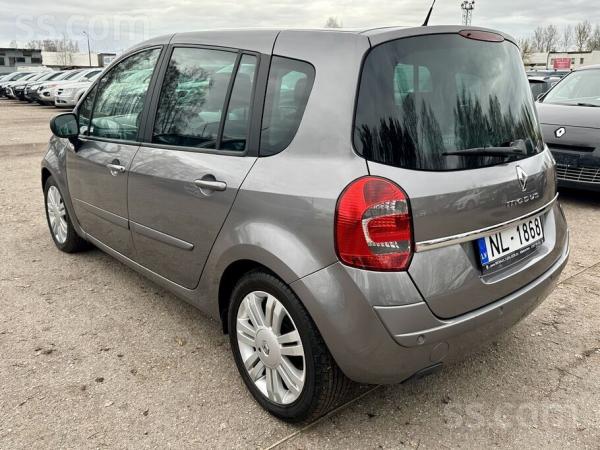 Grey Renault grand-modus 2011 in Riga, with an engine capacity of 1.50 L and mileage of 0 thousand km for 3450 €, photo 6 on AUTOMOTO.COM.LV