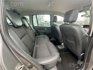 Pelēks Renault grand-modus 2011 Rīga, ar dzinēja tilpumu 1.50 L un nobraukumu 0 tūkst. km par 3450 €, foto 15 vietnē AUTOMOTO.COM.LV