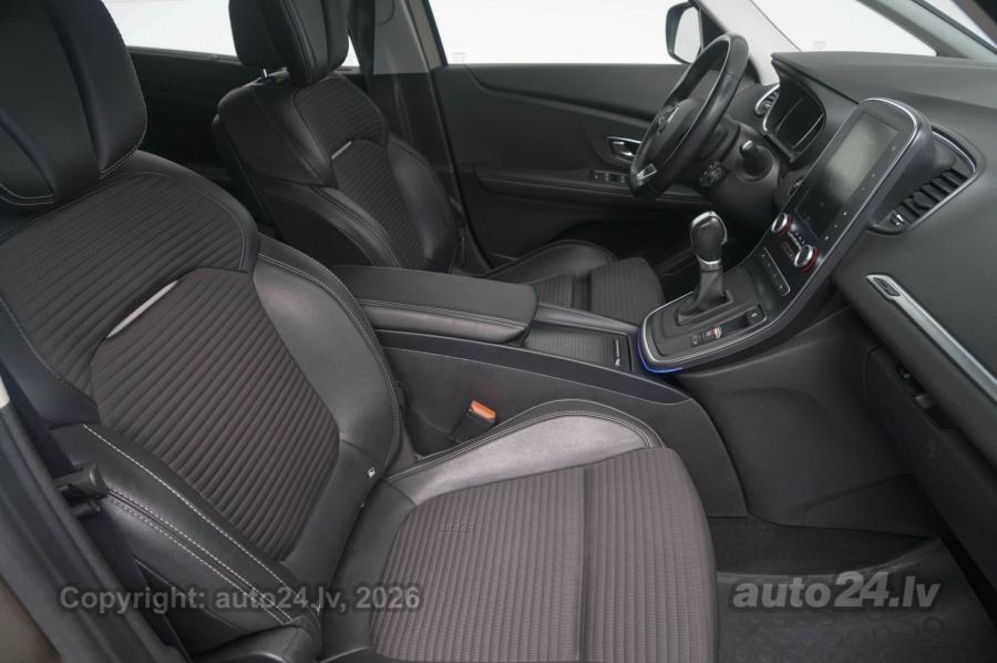 Smilšu krāsa Renault Grand Scenic 2017 Tallina, ar dzinēja tilpumu 1.50 L un nobraukumu 166 tūkst. km par 11990 €, foto 9 vietnē AUTOMOTO.COM.LV