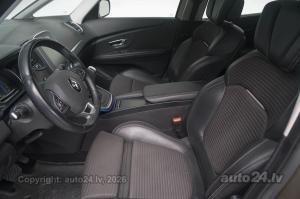 Smilšu krāsa Renault Grand Scenic 2017 Tallina, ar dzinēja tilpumu 1.50 L un nobraukumu 166 tūkst. km par 11990 €, foto 16 vietnē AUTOMOTO.COM.LV