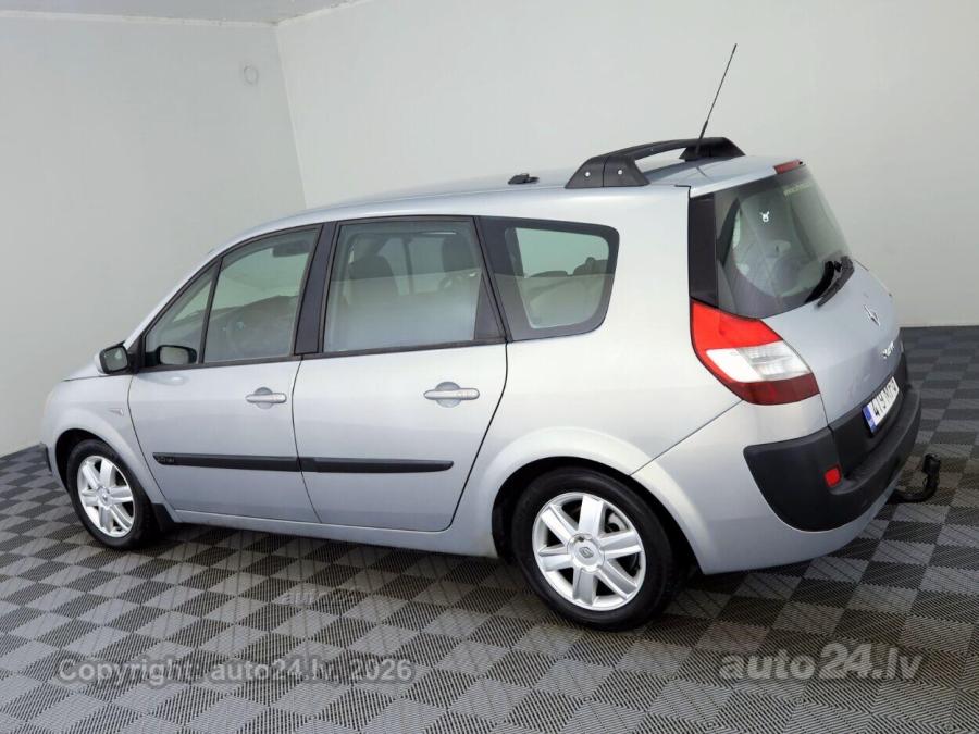 Smilšu krāsa Renault Grand Scenic 2005 Tallina, ar dzinēja tilpumu 2.00 L un nobraukumu 227 tūkst. km par 1199 €, foto 4 vietnē AUTOMOTO.COM.LV