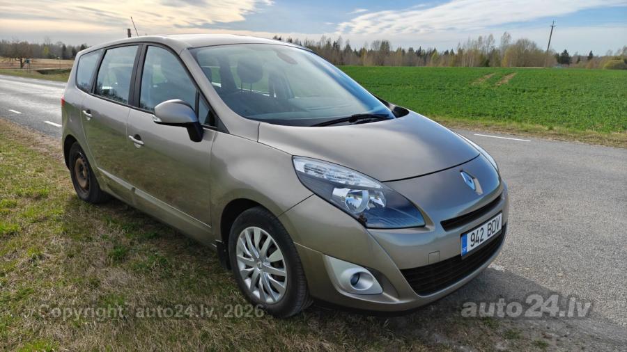 Smilšu krāsa Renault Grand Scenic 2011 Tartu, ar dzinēja tilpumu 1.60 L un nobraukumu 250 tūkst. km par 4790 €, foto 1 vietnē AUTOMOTO.COM.LV