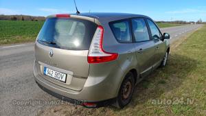 Smilšu krāsa Renault Grand Scenic 2011 Tartu, ar dzinēja tilpumu 1.60 L un nobraukumu 250 tūkst. km par 4790 €, foto 3 vietnē AUTOMOTO.COM.LV