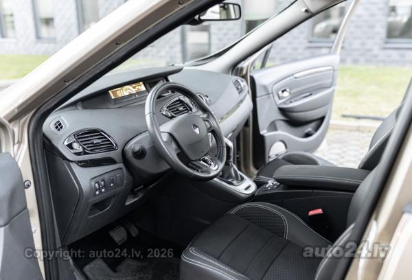 Smilšu krāsa Renault Grand Scenic 2014 Tallina, ar dzinēja tilpumu 1.50 L un nobraukumu 114 tūkst. km par 6999 €, foto 8 vietnē AUTOMOTO.COM.LV
