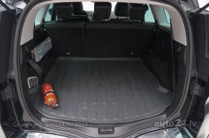 Black Renault Grand Scenic 2018 in Tallinn, with an engine capacity of 1.60 L and mileage of 170 thousand km for 11490 €, photo 12 on AUTOMOTO.COM.LV