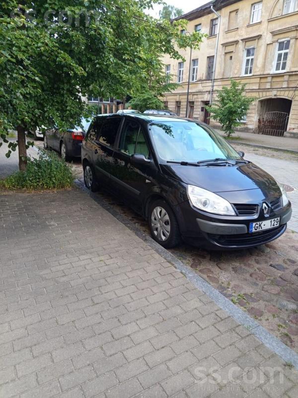 Black Renault Grand Scenic 2007 in Daugavpils, with an engine capacity of 2.00 L and mileage of 305 thousand km for 1000 €, photo 1 on AUTOMOTO.COM.LV