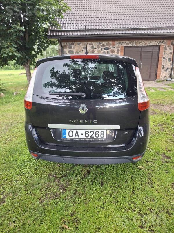 Melns Renault Grand Scenic 2009 Ogre, ar dzinēja tilpumu 1.90 L un nobraukumu 250 tūkst. km par 2700 €, foto 4 vietnē AUTOMOTO.COM.LV