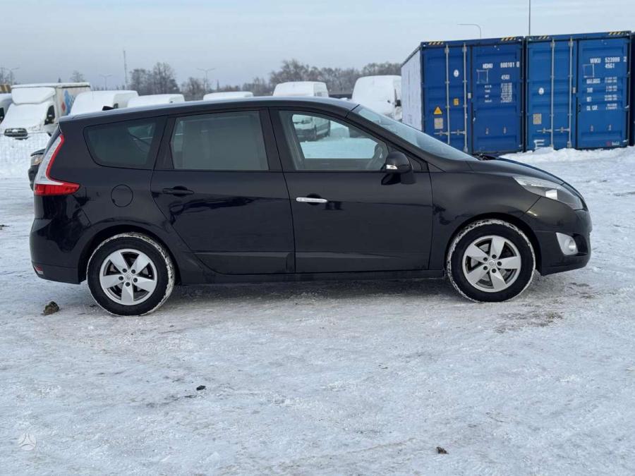 Melns Renault Grand Scenic 2010 Tauragė, ar dzinēja tilpumu 1.46 L un nobraukumu 255 tūkst. km par 2300 €, foto 4 vietnē AUTOMOTO.COM.LV