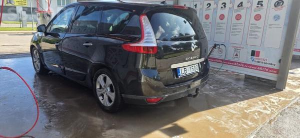 Renault Grand Scenic 2010 Ogre vietnÄ Melns Renault Grand Scenic 2010 Ogre, ar dzinÄja tilpumu 1.90 L un nobraukumu 320 tÅ«kst. km par 1700 ā¬, foto 5 vietnÄ AUTOMOTO.COM.LV