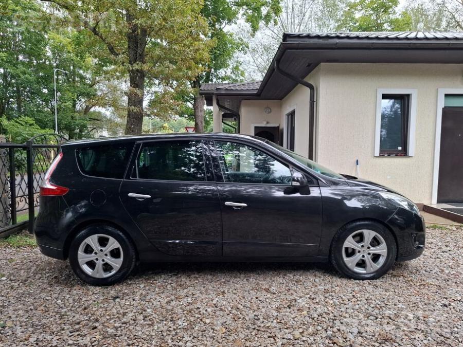 Melns Renault Grand Scenic 2010 Rīga, ar dzinēja tilpumu 1.90 L un nobraukumu 313 tūkst. km par 1750 €, foto 6 vietnē AUTOMOTO.COM.LV