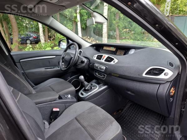 Melns Renault Grand Scenic 2010 Rīga, ar dzinēja tilpumu 1.90 L un nobraukumu 313 tūkst. km par 1750 €, foto 11 vietnē AUTOMOTO.COM.LV