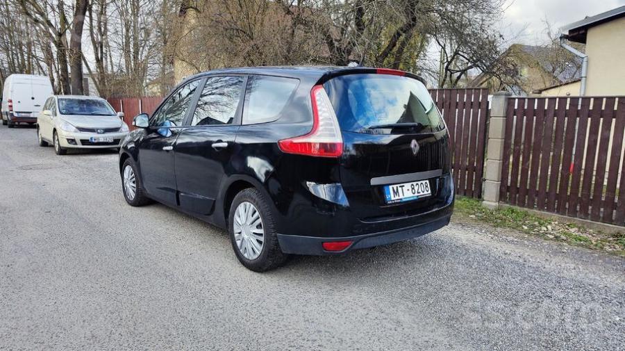 Melns Renault Grand Scenic 2011 Rīga, ar dzinēja tilpumu 1.50 L un nobraukumu 352 tūkst. km par 1850 €, foto 3 vietnē AUTOMOTO.COM.LV
