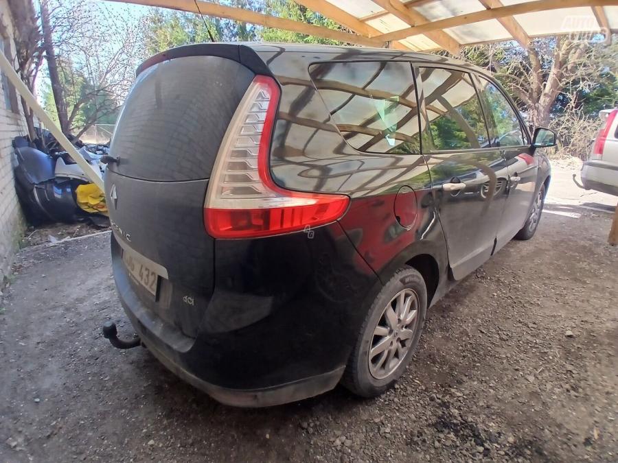 Melns Renault Grand Scenic 2011 Kauņa, ar dzinēja tilpumu 1.60 L un nobraukumu 323 tūkst. km par 2800 €, foto 6 vietnē AUTOMOTO.COM.LV