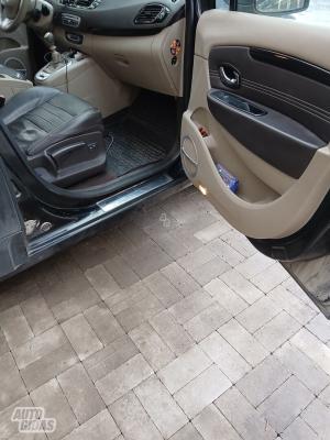 Melns Renault Grand Scenic 2011 Kauņa, ar dzinēja tilpumu 1.60 L un nobraukumu 323 tūkst. km par 2800 €, foto 8 vietnē AUTOMOTO.COM.LV