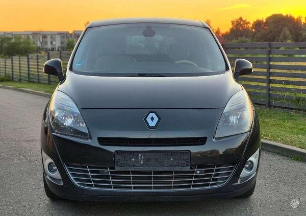 Black Renault Grand Scenic 2011 in Vilnius, with an engine capacity of 1.87 L and mileage of 290 thousand km for 2900 €, photo 2 on AUTOMOTO.COM.LV