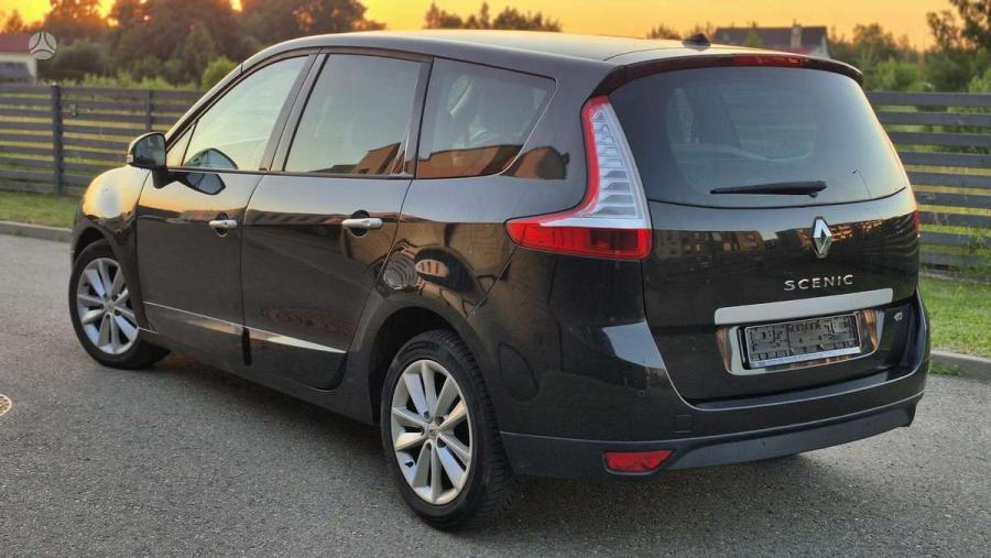Black Renault Grand Scenic 2011 in Vilnius, with an engine capacity of 1.87 L and mileage of 290 thousand km for 2900 €, photo 6 on AUTOMOTO.COM.LV