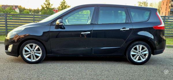 Black Renault Grand Scenic 2011 in Vilnius, with an engine capacity of 1.87 L and mileage of 290 thousand km for 2900 €, photo 7 on AUTOMOTO.COM.LV