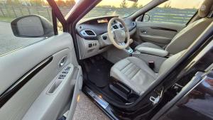 Black Renault Grand Scenic 2011 in Vilnius, with an engine capacity of 1.87 L and mileage of 290 thousand km for 2900 €, photo 10 on AUTOMOTO.COM.LV