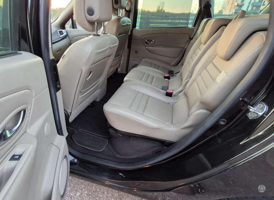 Black Renault Grand Scenic 2011 in Vilnius, with an engine capacity of 1.87 L and mileage of 290 thousand km for 2900 €, photo 16 on AUTOMOTO.COM.LV