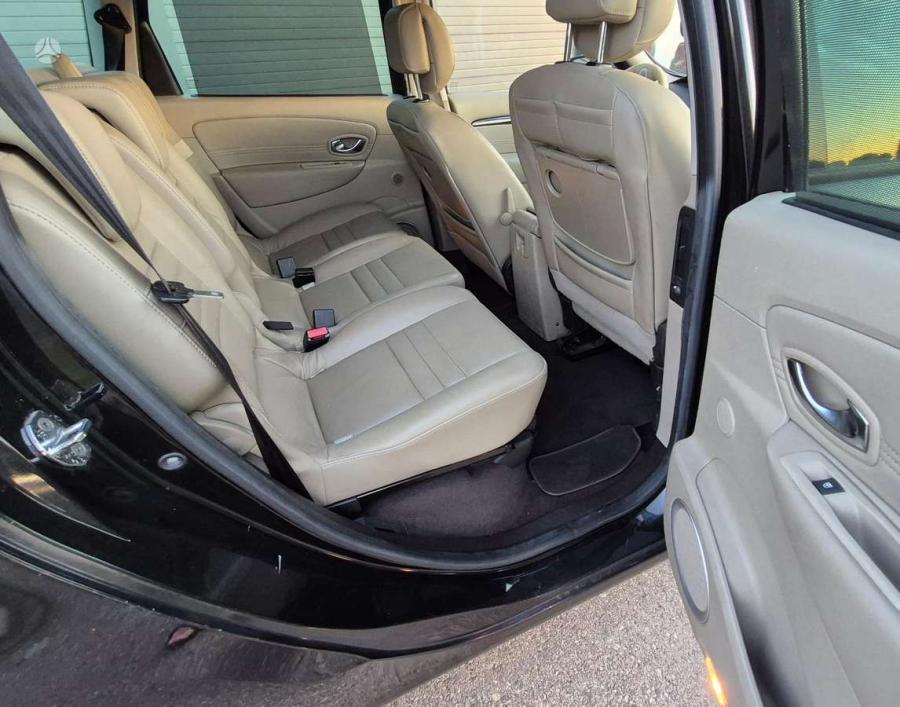 Black Renault Grand Scenic 2011 in Vilnius, with an engine capacity of 1.87 L and mileage of 290 thousand km for 2900 €, photo 17 on AUTOMOTO.COM.LV